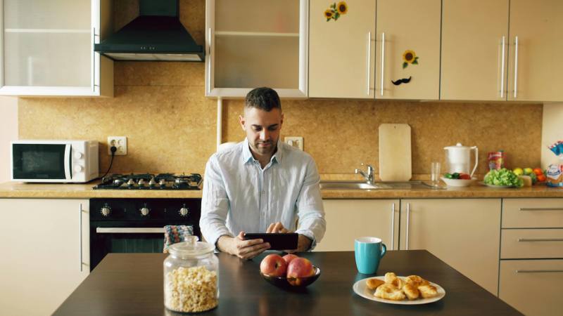 The Rise of Retail Investors: How Everyday People Are Moving Markets ...